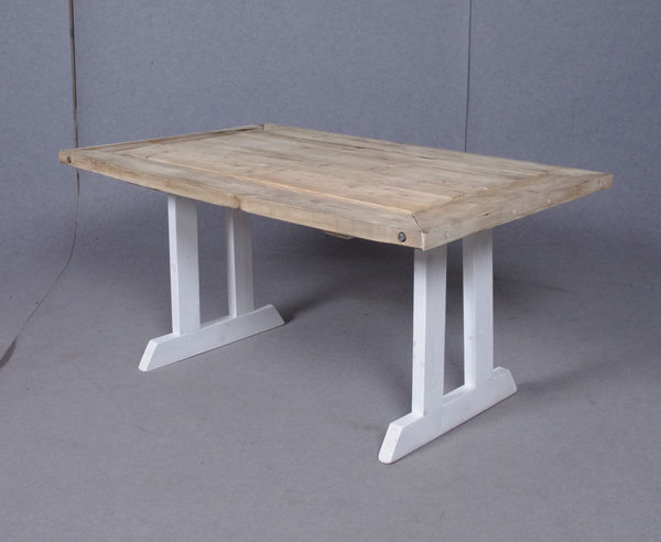 Slutpris för Rustikt köksbord/arbetsbänk, fransk lantstil