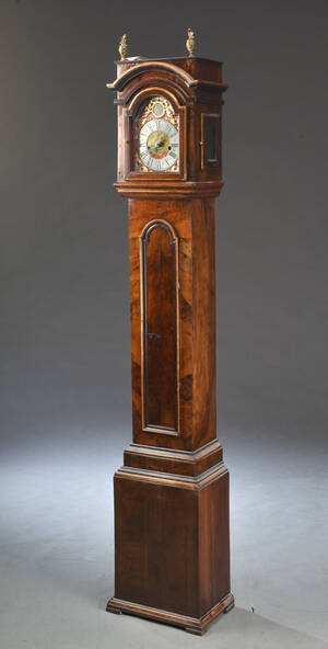 Slutpris för Dansk barok standur i kasse