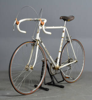 Slutpris för Nishiki racercykel, hvid, Shimano Dura-Ace