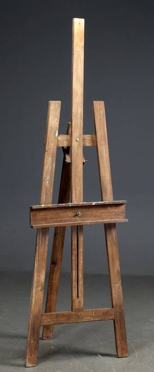 Slutpris för Staffeli af bejdset træ, 1900-tallet