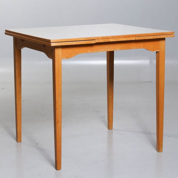 Slutpris för Bord Perstorpskiva Virrvarr design Sigvard