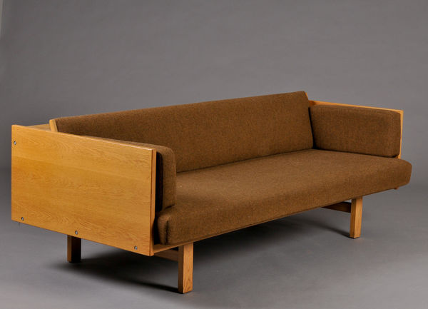 Slutpris för Hans J. Wegner. Sovesofa model