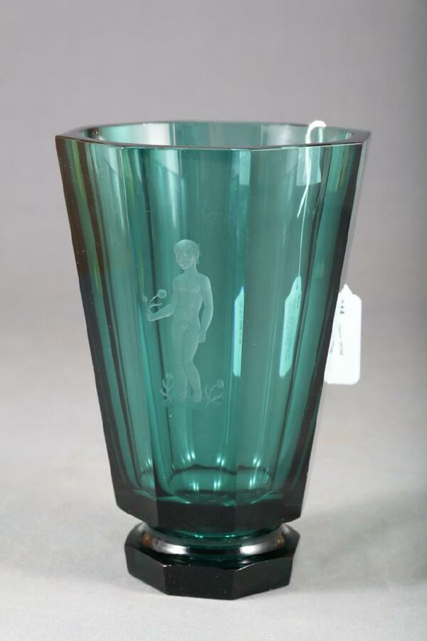 Slutpris för 263884. VAS, glas, Simon Gate,