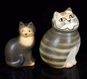 Slutpris för Lisa Larson Skulpturer Stengods Katter