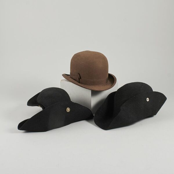 Slutpris för HATTASK MED HATTAR