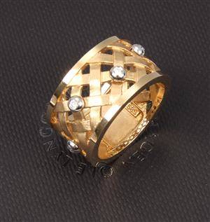 Slutpris för Ole Lynggaard. 'Flet' ring af