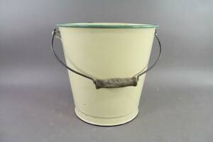 Slutpris för Emaljerad hink Kockums