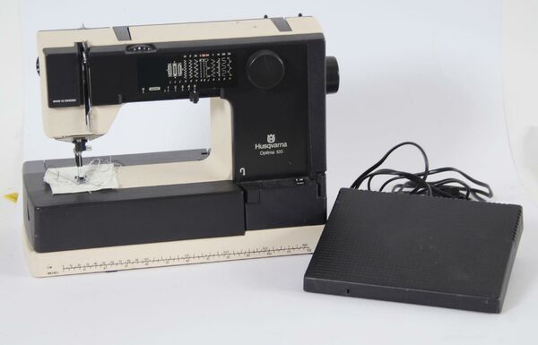 Slutpris för 1 Symaskin, Husqvarna, Optima 120,