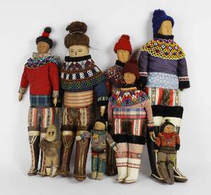 Slutpris för En samling grønlandske dukker i