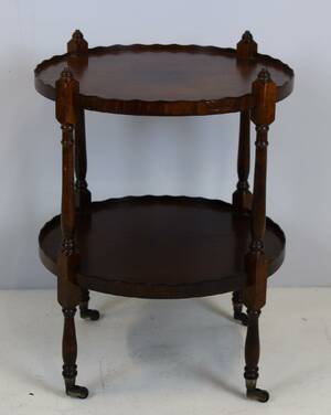 Slutpris för Sideboard, runt på hjul