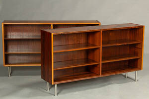 Slutpris för Hundevad. Par lave reoler, palisander