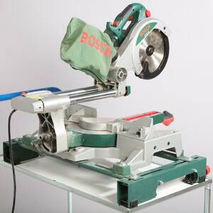 Slutpris för GER OCH KAPSÅG BOSCH PCM