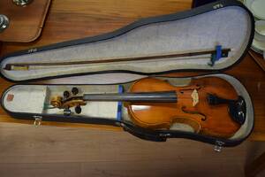 Slutpris för Fiol med låda