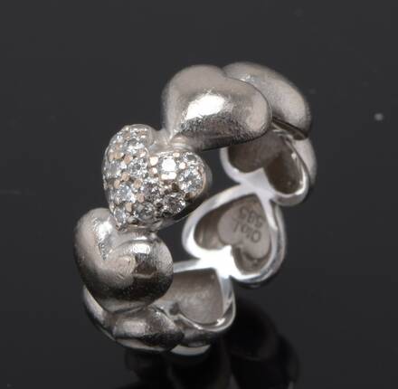 Slutpris för Ole Lynggaard hjerte ring med