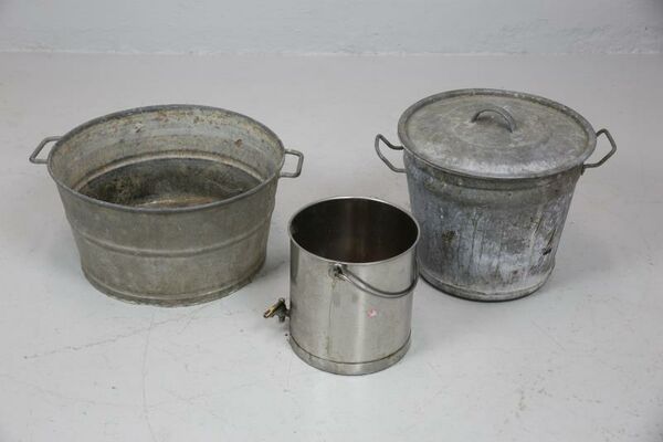 Slutpris för Tunna och lock i rostfri