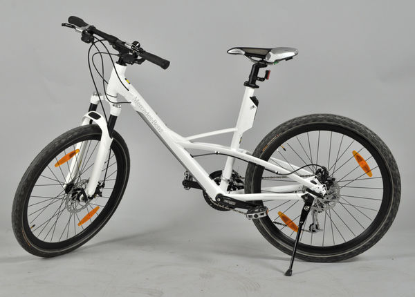 Slutpris för Mercedes-Benz. Cykel, Comfort Fitness Bike