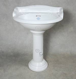 Slutpris för HANDFAT MED PELARE, Staffordshire Modell