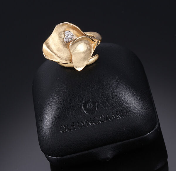 Slutpris för Ole Lynggaard hjerte ring med