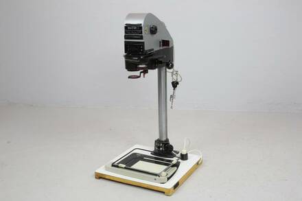 Slutpris för FÖRSTORINGSAPPARAT, Durst D 659, Italien