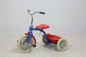 Slutpris för BARNCYKEL, trehjuling, metall, 1970-tal