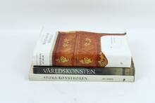 Slutpris för Böcker om möbler/konst, b.l.a. Mästarnas