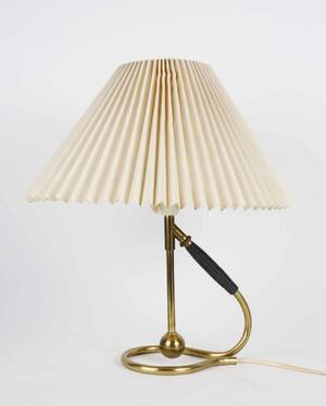 Slutpris för Le Klint: Kiplampe af messing,